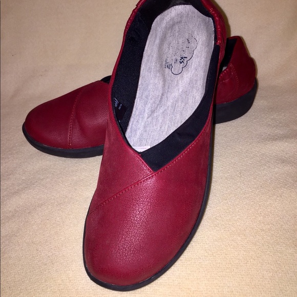 Clarks | Shoes | Clarks Cranberry Red Slip On Loafers | Poshmark